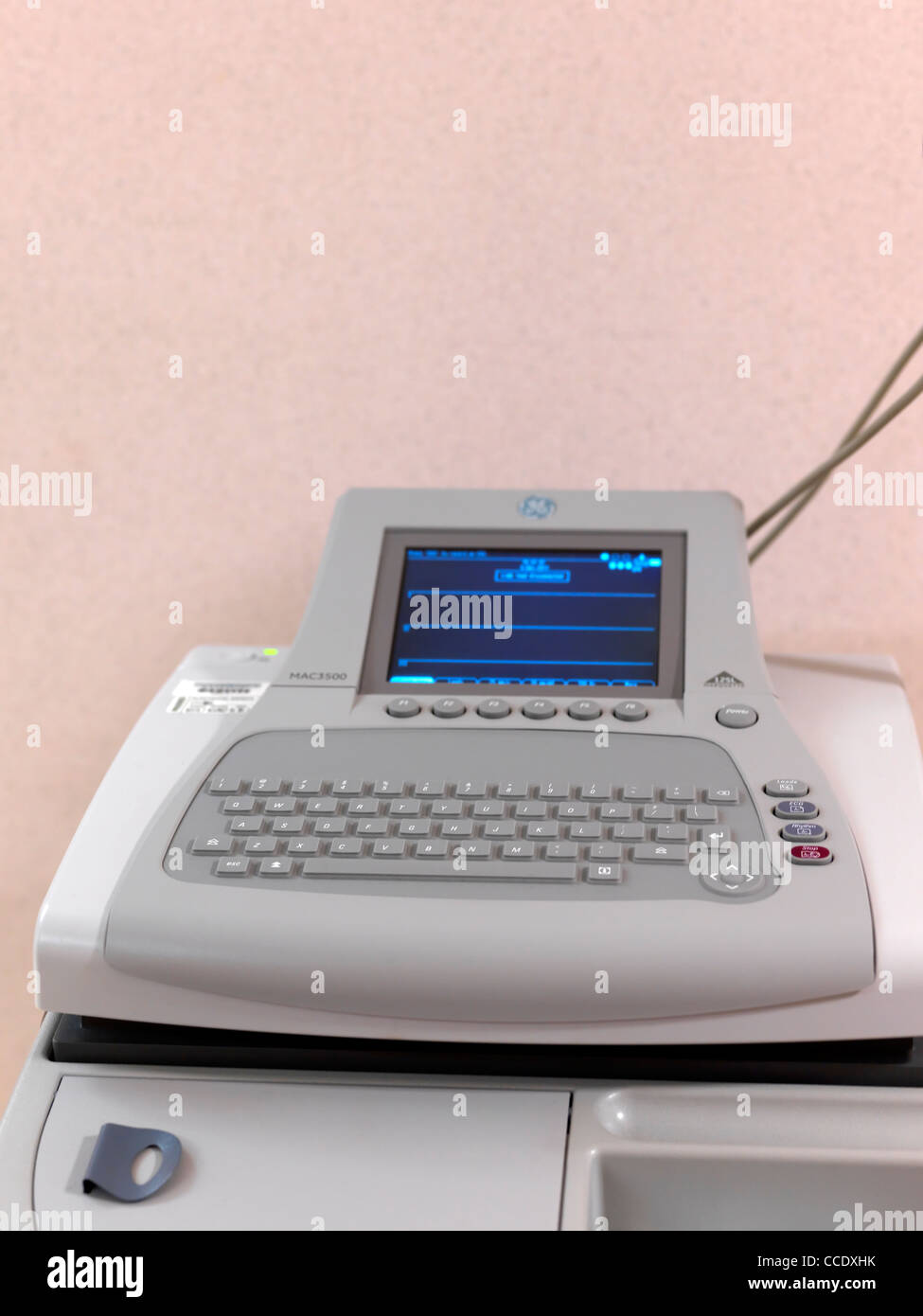 Ecg machine hi-res stock photography and images - Alamy