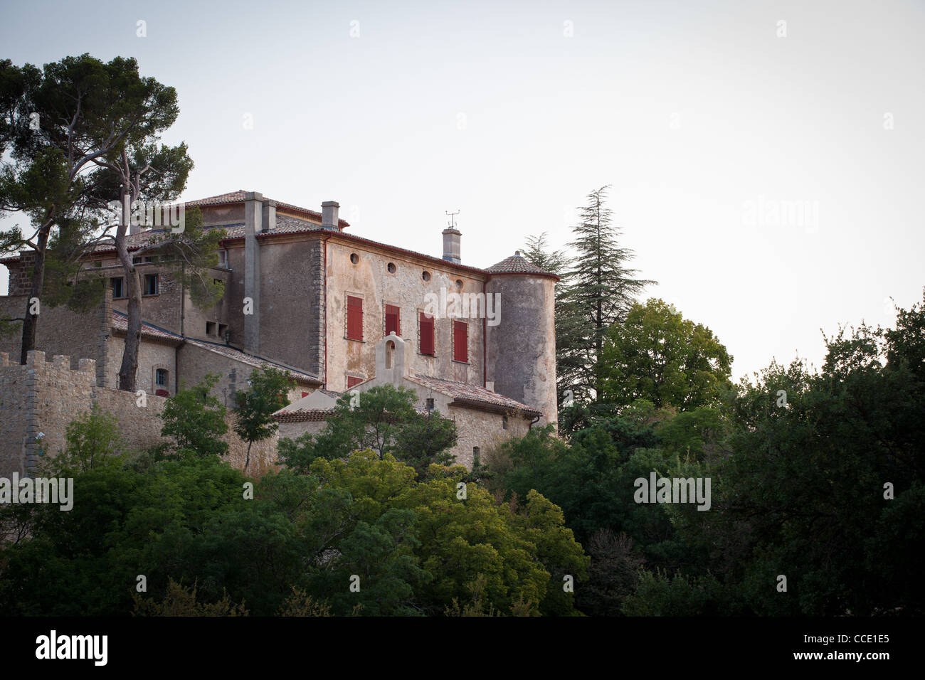 Vauvenargues picasso hi-res stock photography and images - Alamy