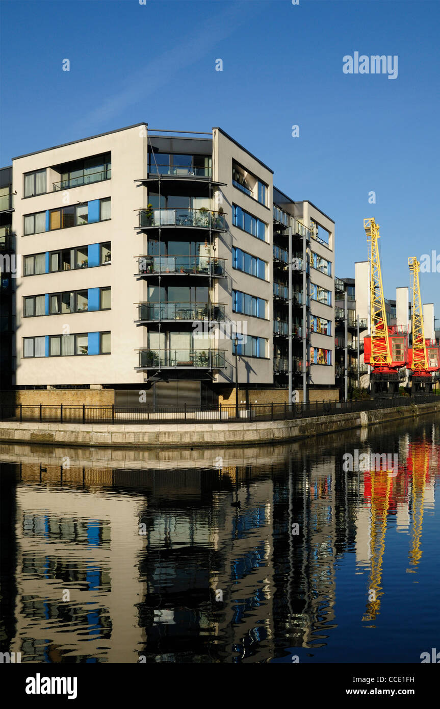 Poplar Dock Marina, Canary Wharf, London E14, United Kingdom Stock ...