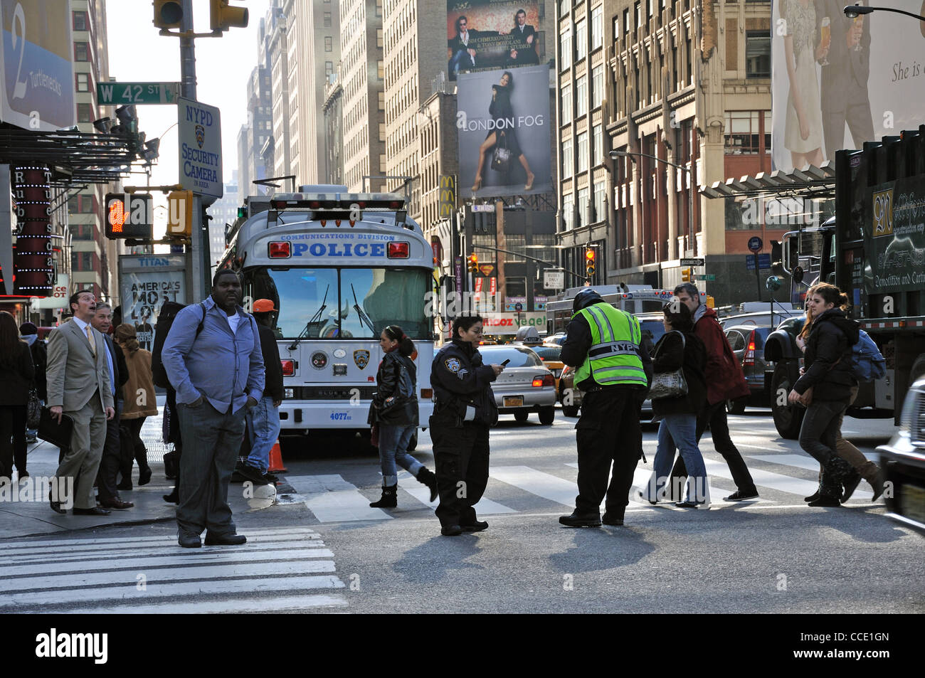 Busy street and police, New York City, USA Stock Photo - Alamy