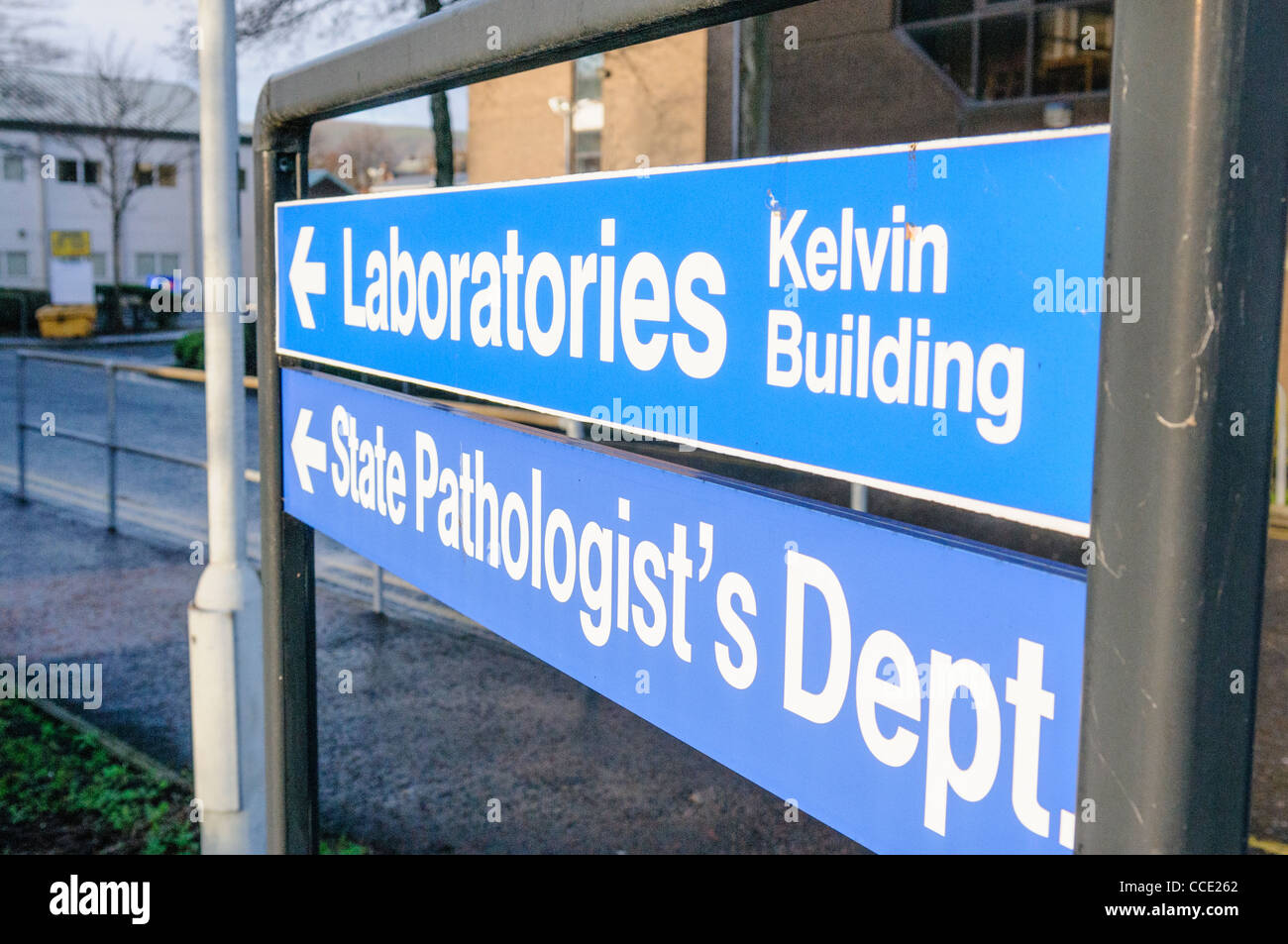 Hospital Sign Signs Signage Stock Photos & Hospital Sign Signs Signage ...