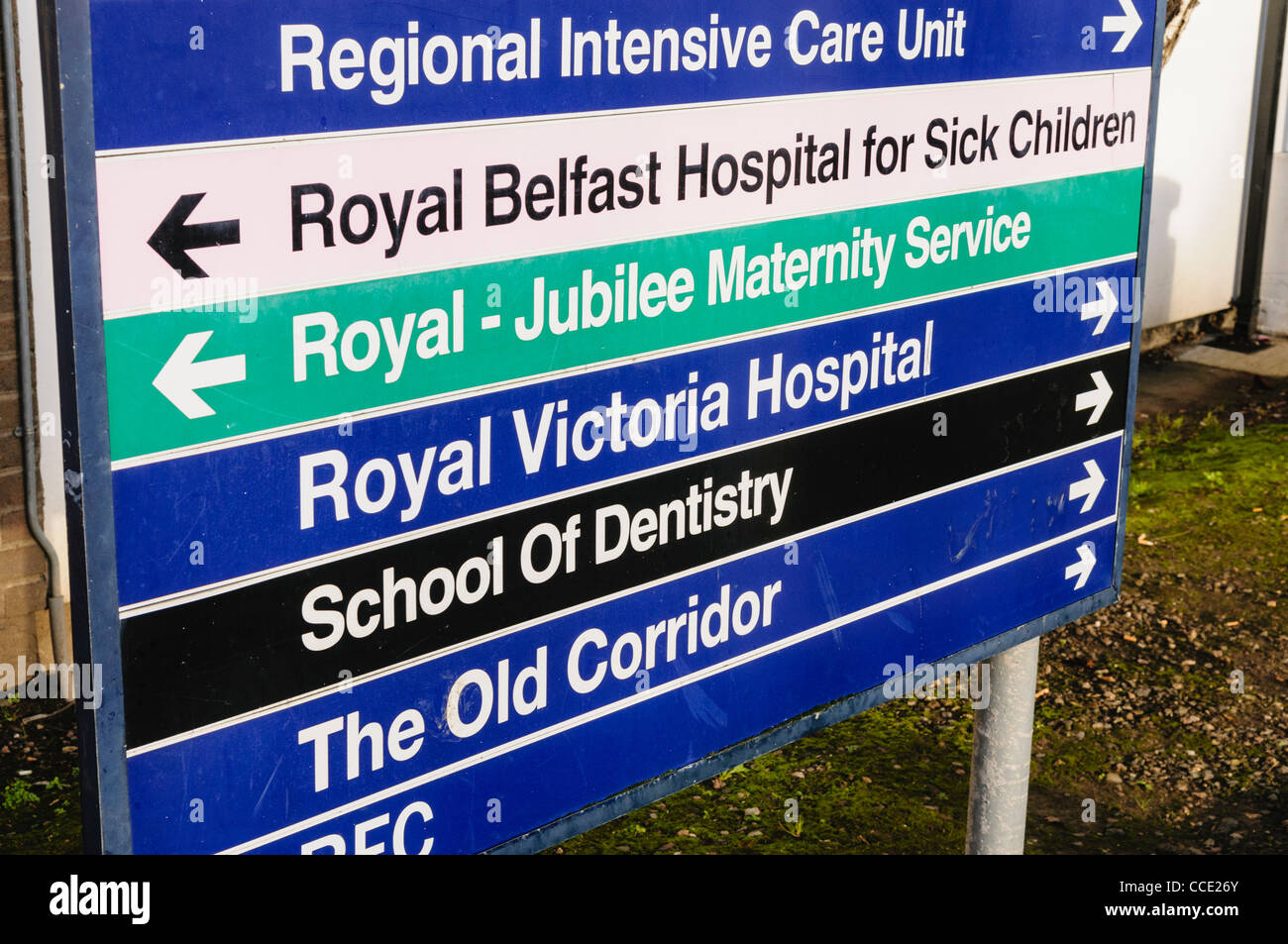 Hospital corridor and sign hi-res stock photography and images - Alamy