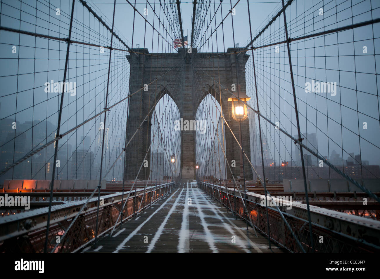Brooklyn bridge in snow hi-res stock photography and images - Alamy