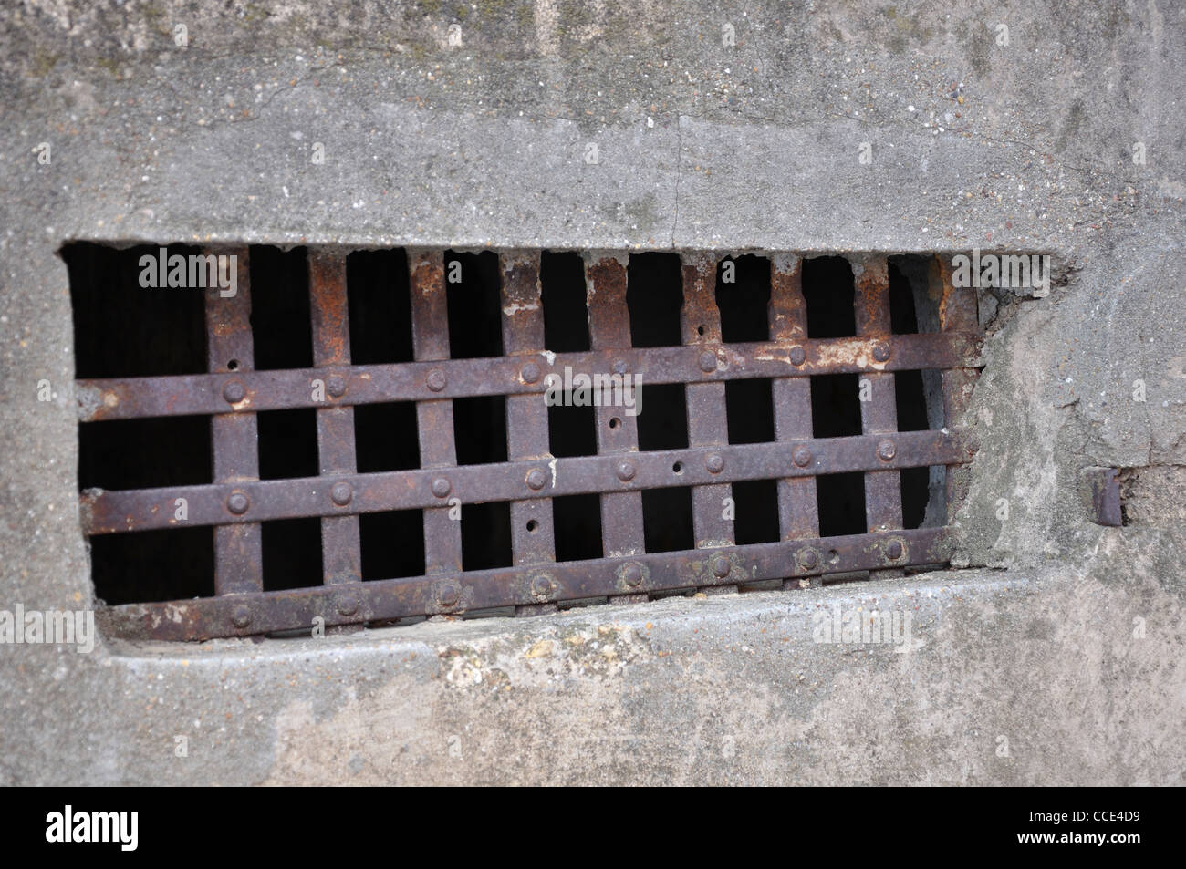 Old prison bars hi-res stock photography and images - Alamy