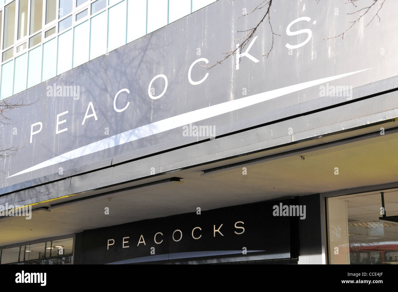 Peacocks shop clothing store closing down bankrupt recession 2012 high ...