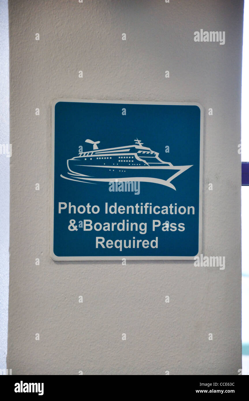 Immigration ships hi-res stock photography and images - Alamy