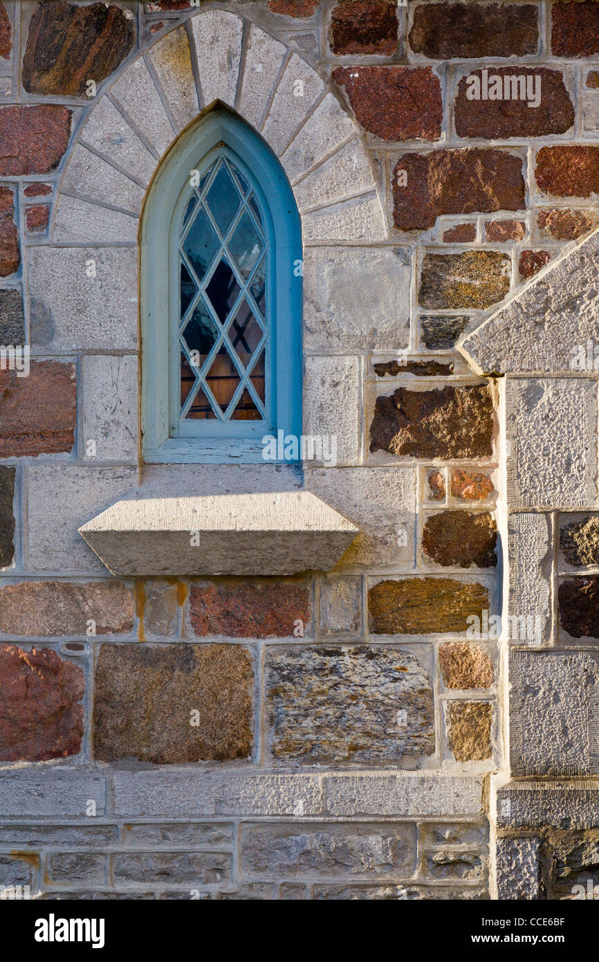 Stone building with small window Stock Photo - Alamy