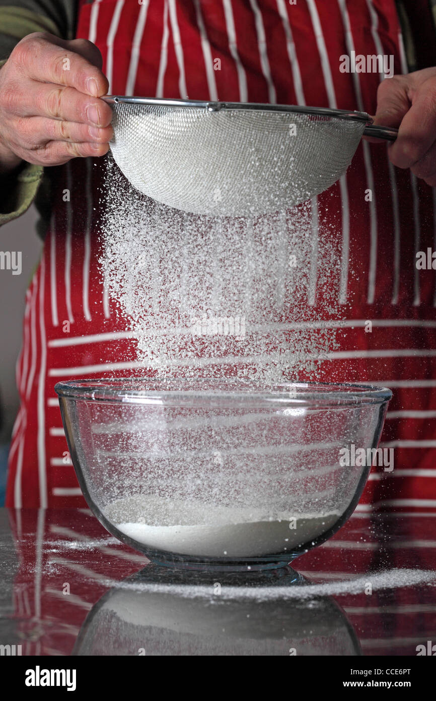 Sifting corn hi-res stock photography and images - Alamy