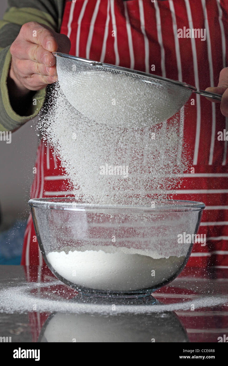 Sifting corn hi-res stock photography and images - Alamy