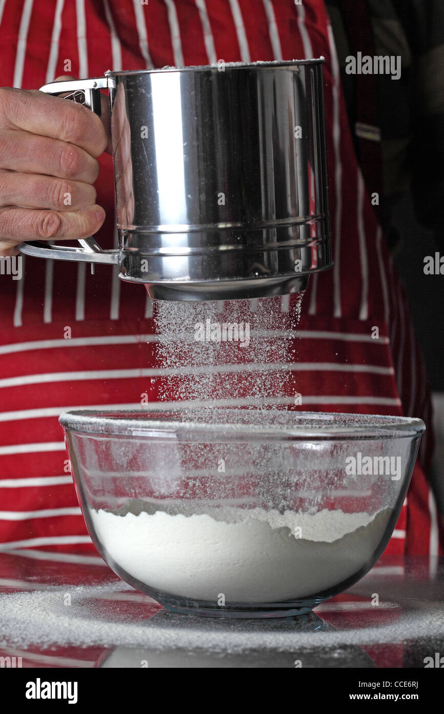 Sifting corn hi-res stock photography and images - Alamy