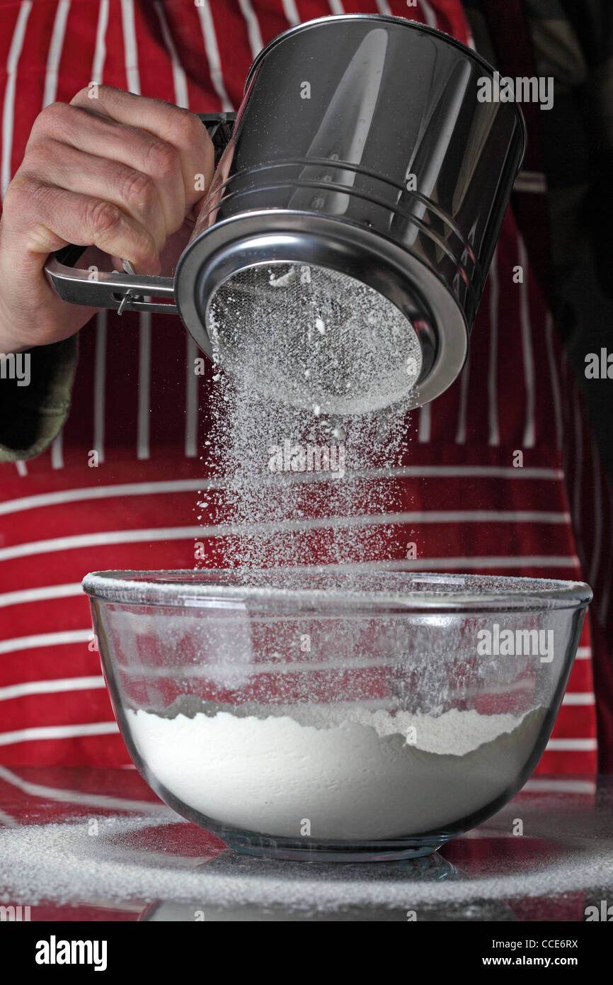 Sifting corn hi-res stock photography and images - Alamy