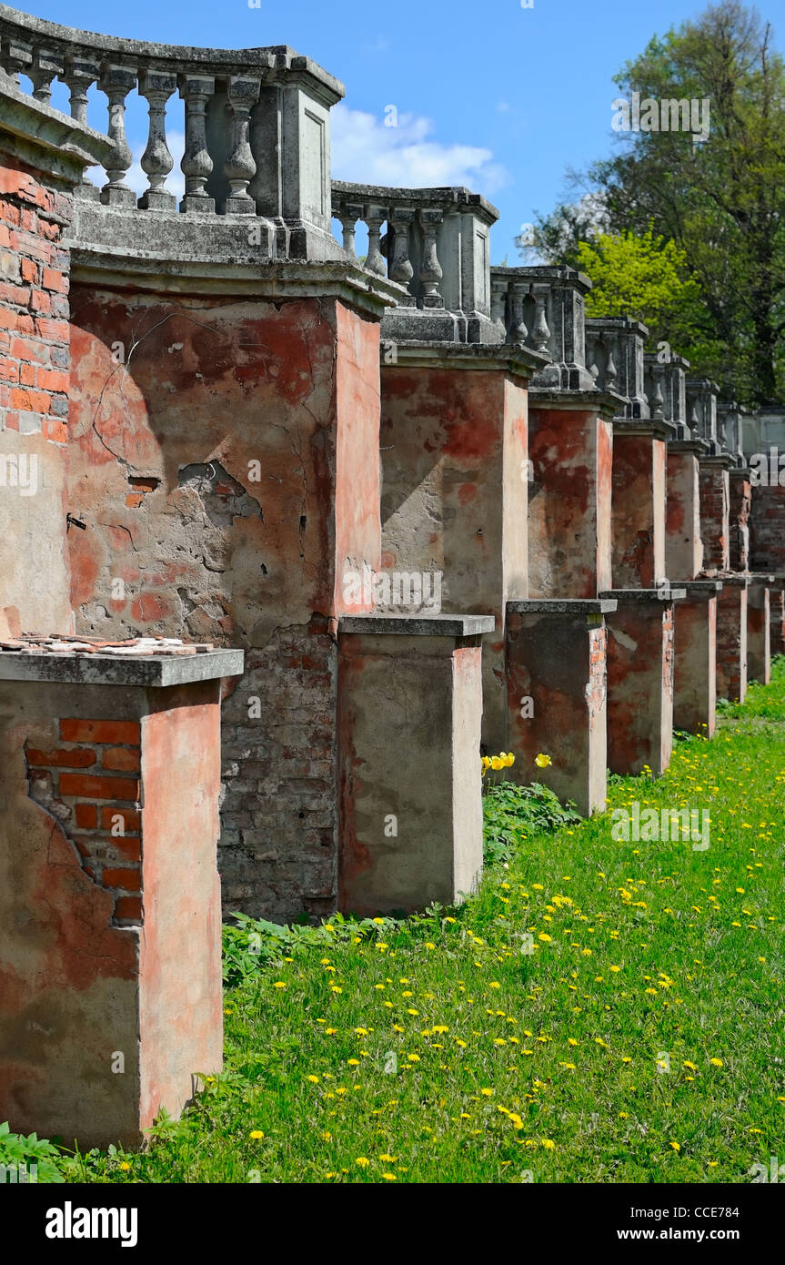 Sunlight ruins hi-res stock photography and images - Alamy
