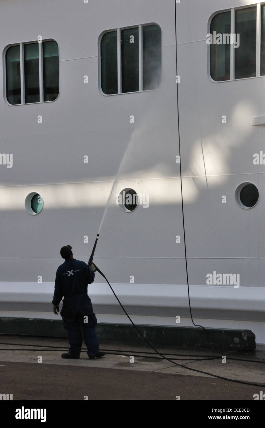 Cruise ship worker Stock Photo - Alamy