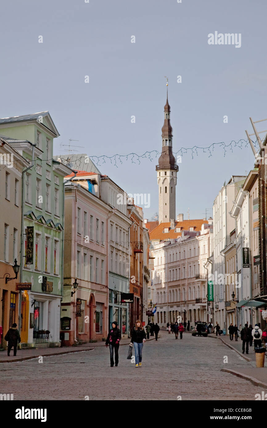 Viru Street in Old Tallinn with the town hall tower in the background ...