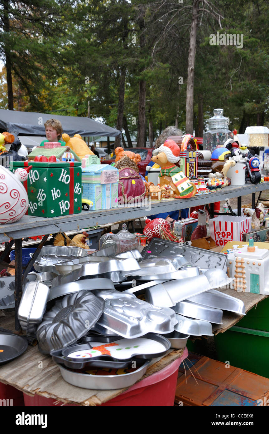 First monday trade days flea hi-res stock photography and images - Alamy