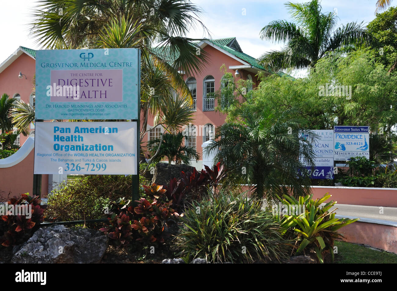 Organization service hi-res stock photography and images - Alamy