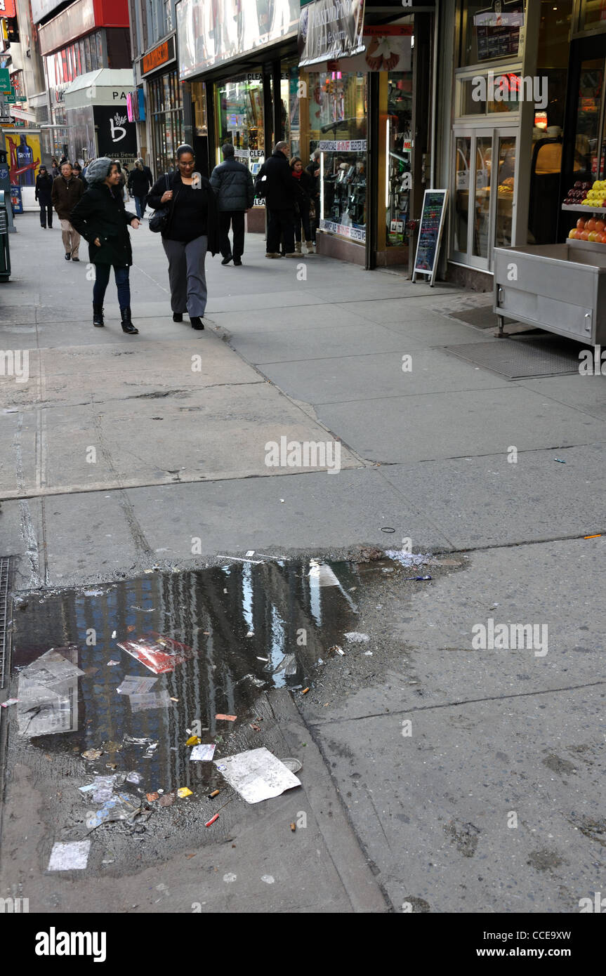 Garbage on street, New York City, USA Stock Photo - Alamy