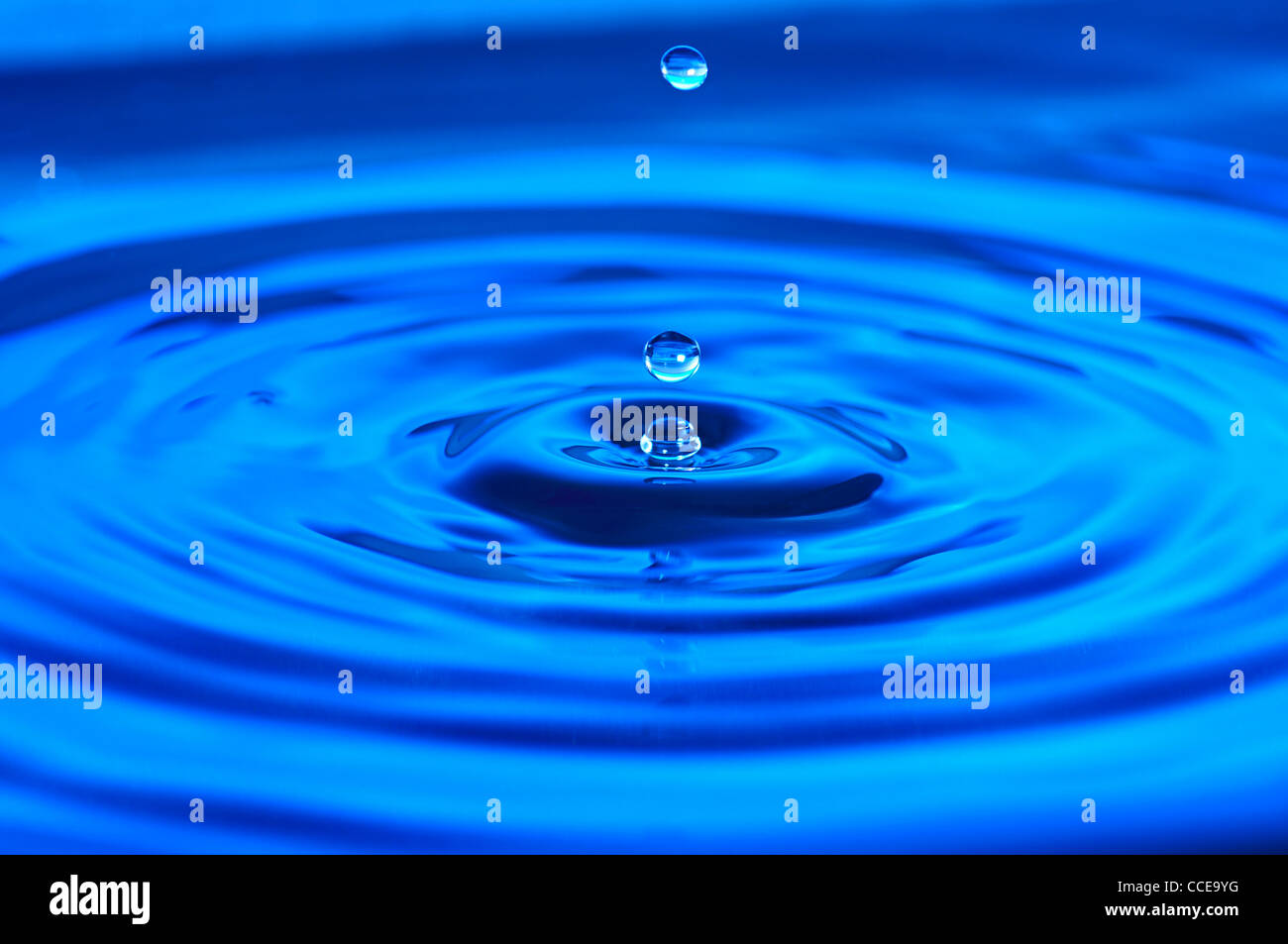 Frozen Time. Drop of water Stock Photo - Alamy