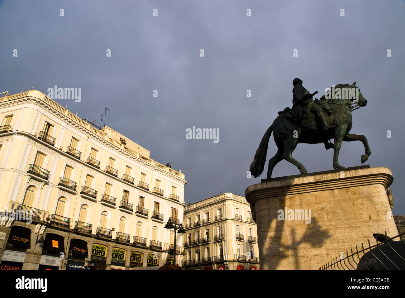 Puerta del sol puerta sol hi-res stock photography and images - Alamy