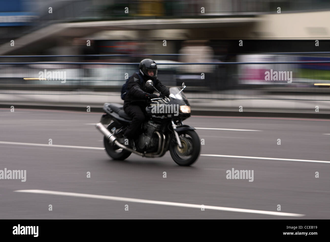 Motorbike london hi-res stock photography and images - Alamy