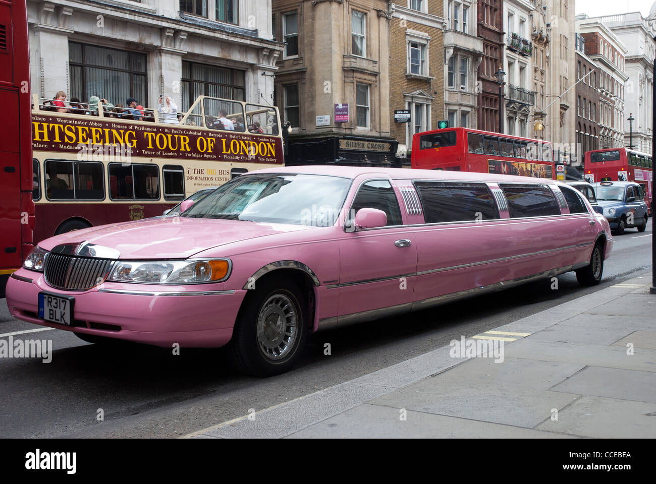 Pink limousine in Whitehall - London, England Stock Photo - Alamy