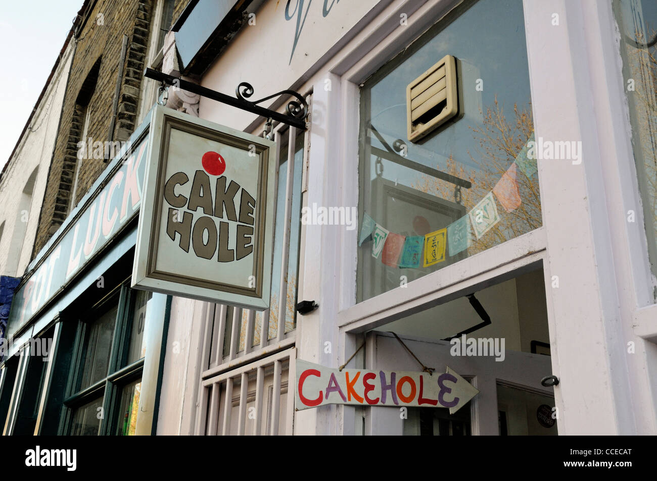 Tea shop sign uk hi-res stock photography and images - Alamy