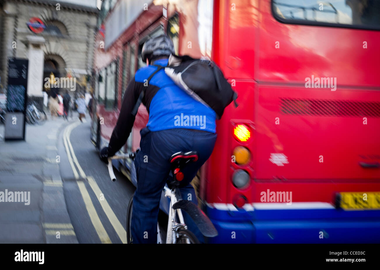 London bus accident hi-res stock photography and images - Alamy