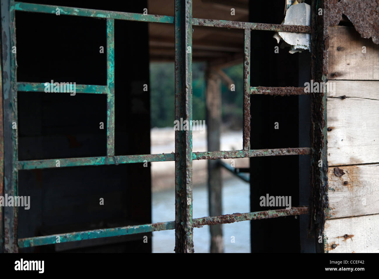 Rusty window frame Stock Photo - Alamy