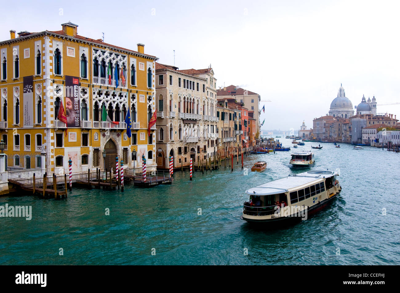 Vaporetto water taxi, Grand Canal, Venice, Italy Stock Photo - Alamy