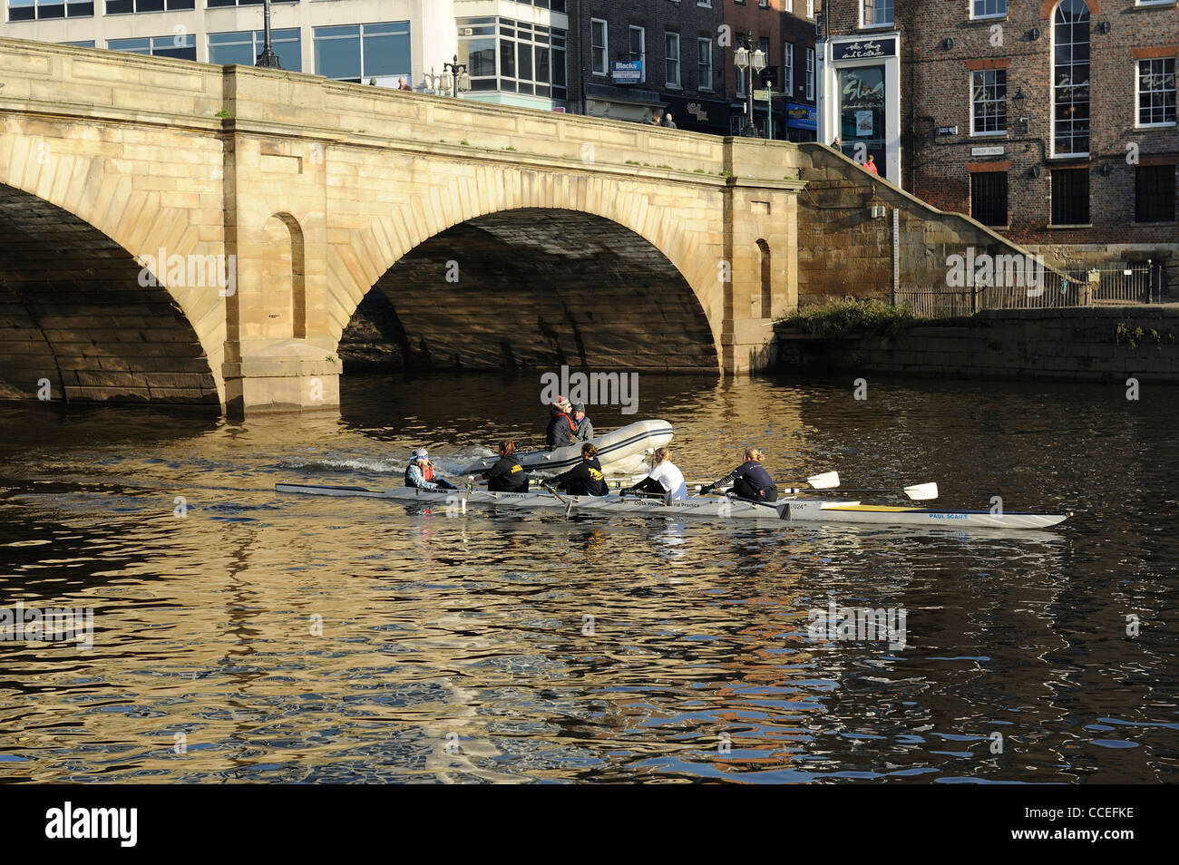 Bridge training team hi-res stock photography and images - Alamy