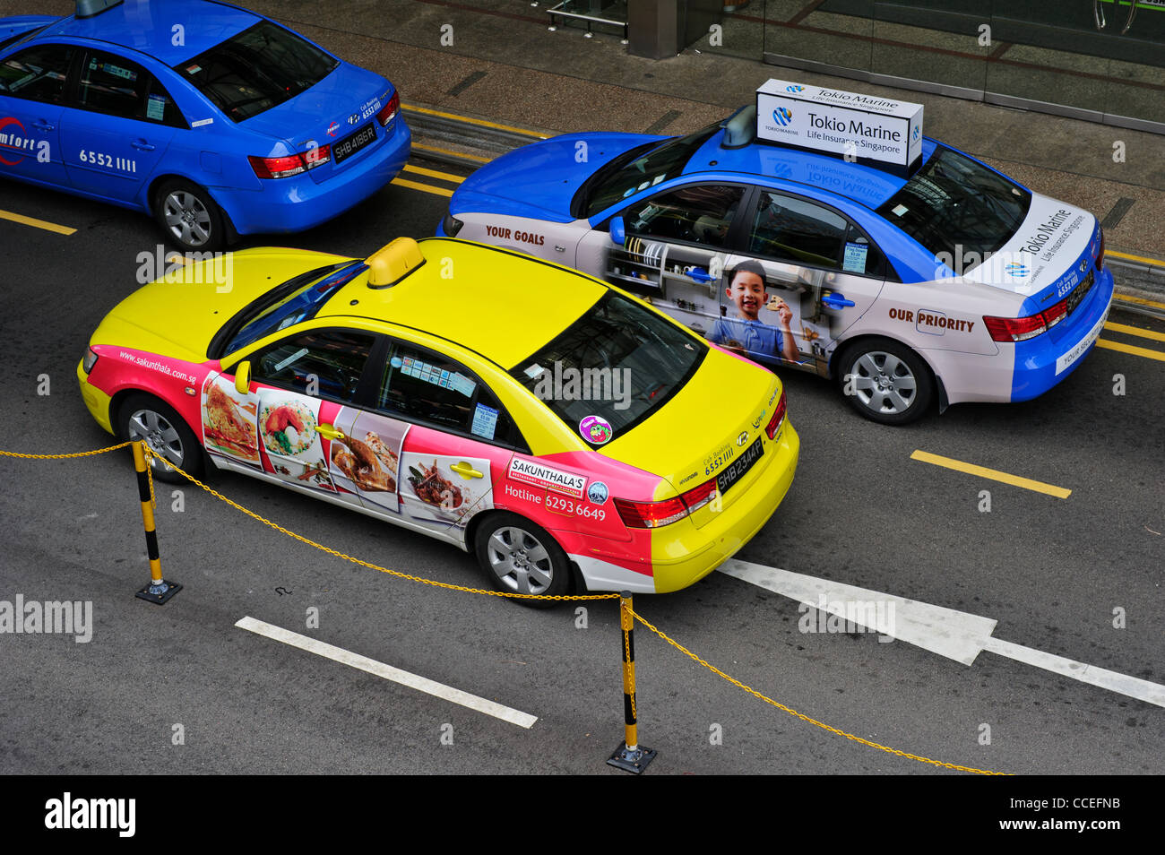 Singapore taxi hi-res stock photography and images - Alamy