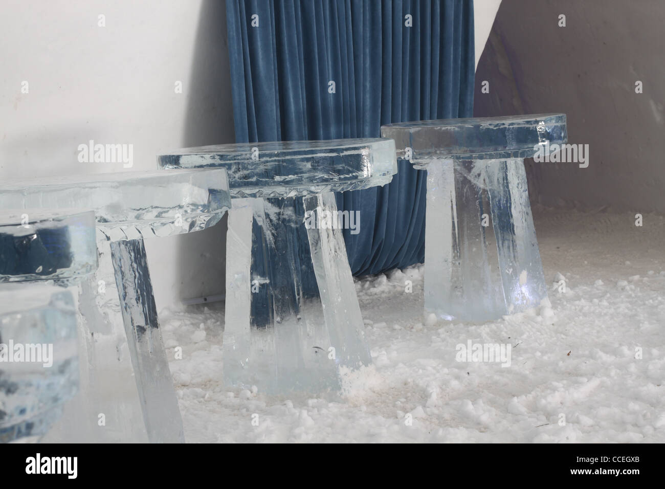 Ice Table Bar at Ricardo Alba blog