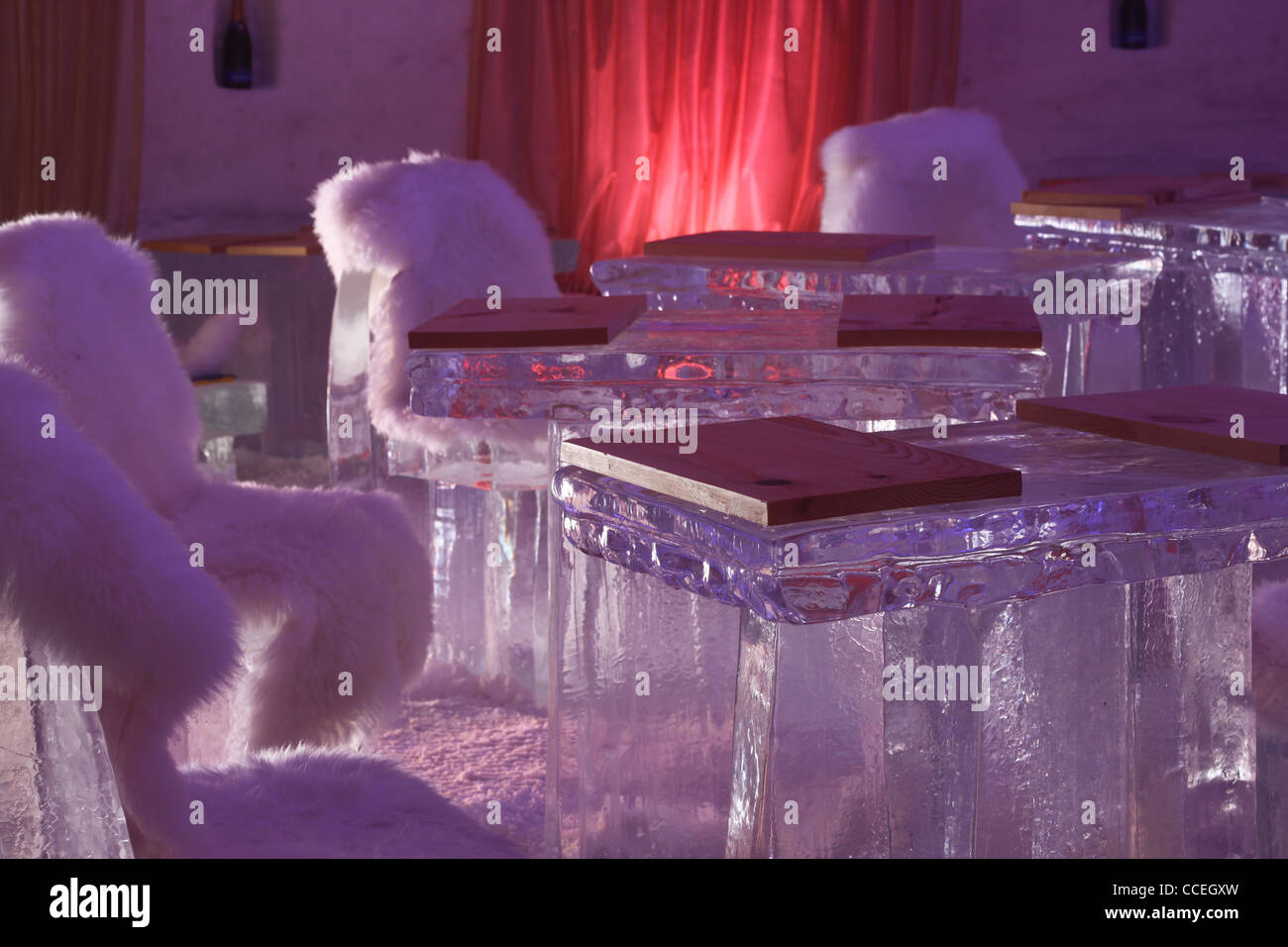 Ice hotel hi-res stock photography and images - Alamy