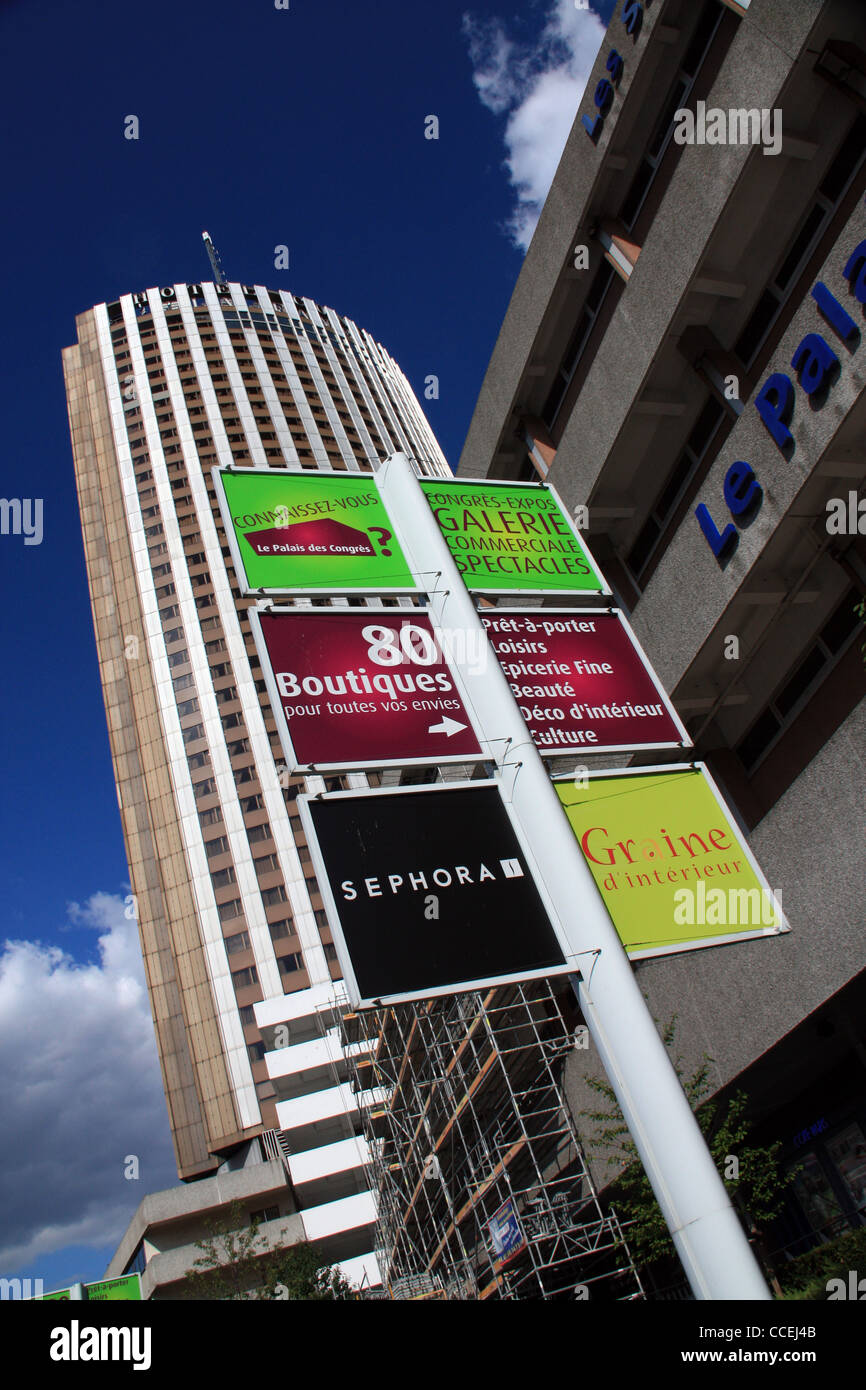 A colourful sign in Paris Stock Photo - Alamy
