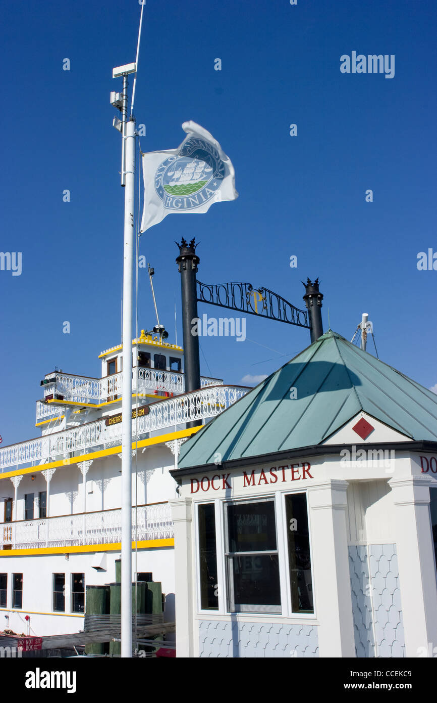 Alexandria virginia waterfront hi-res stock photography and images - Alamy