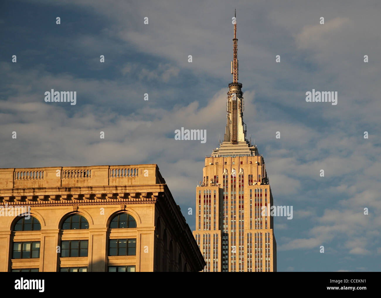 Afternoon building High Resolution Stock Photography and Images - Alamy