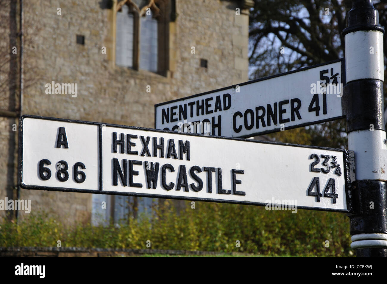 Newcastle Road Sign High Resolution Stock Photography and Images - Alamy