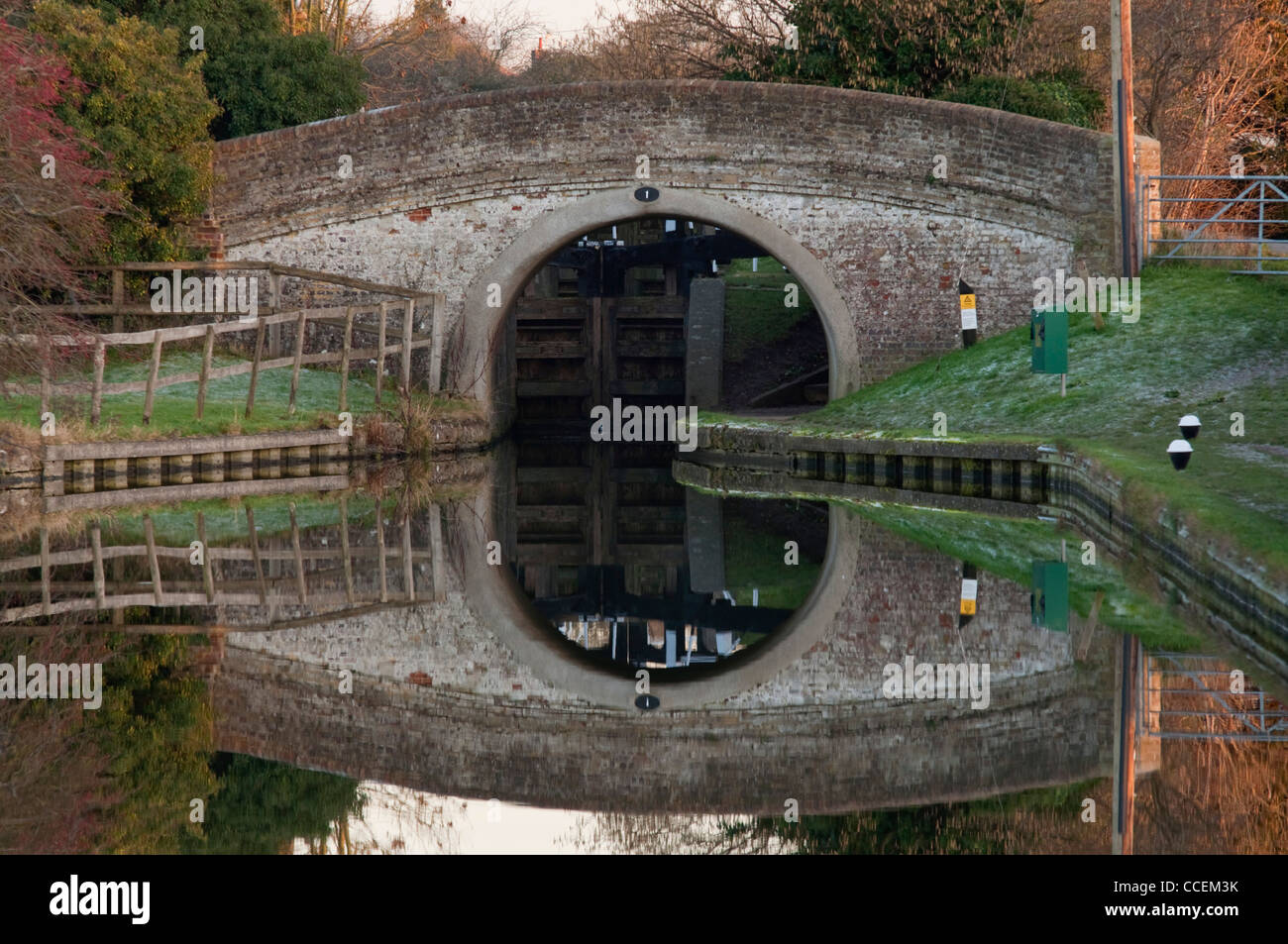 Bridge Over Grand Union Canal High Resolution Stock Photography and ...