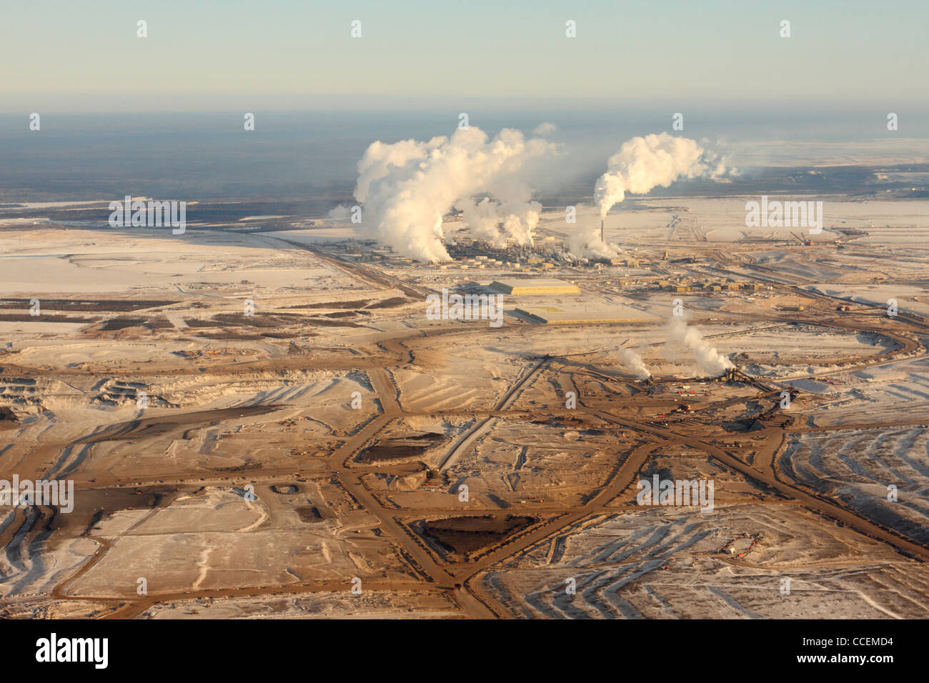 Oilsands development in Northern Alberta Stock Photo - Alamy