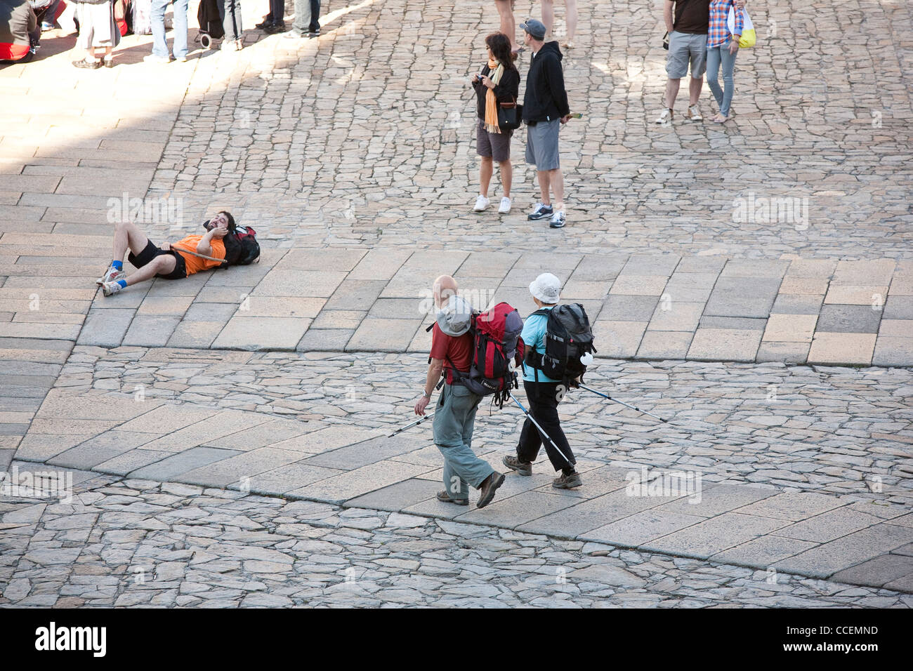 Two pilgrims walking the camino de santiago hi-res stock photography ...