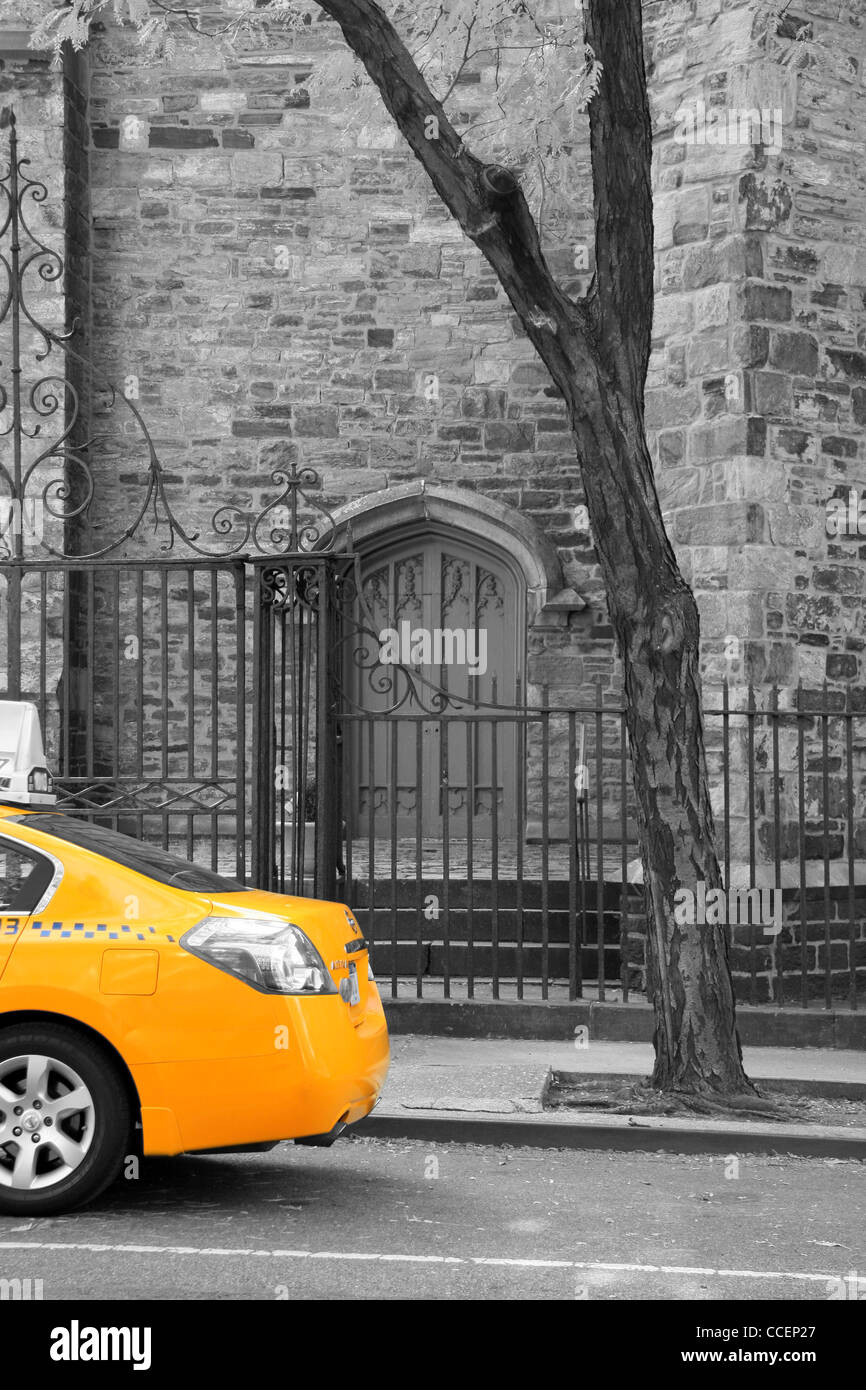 New york yellow cab hi-res stock photography and images - Alamy