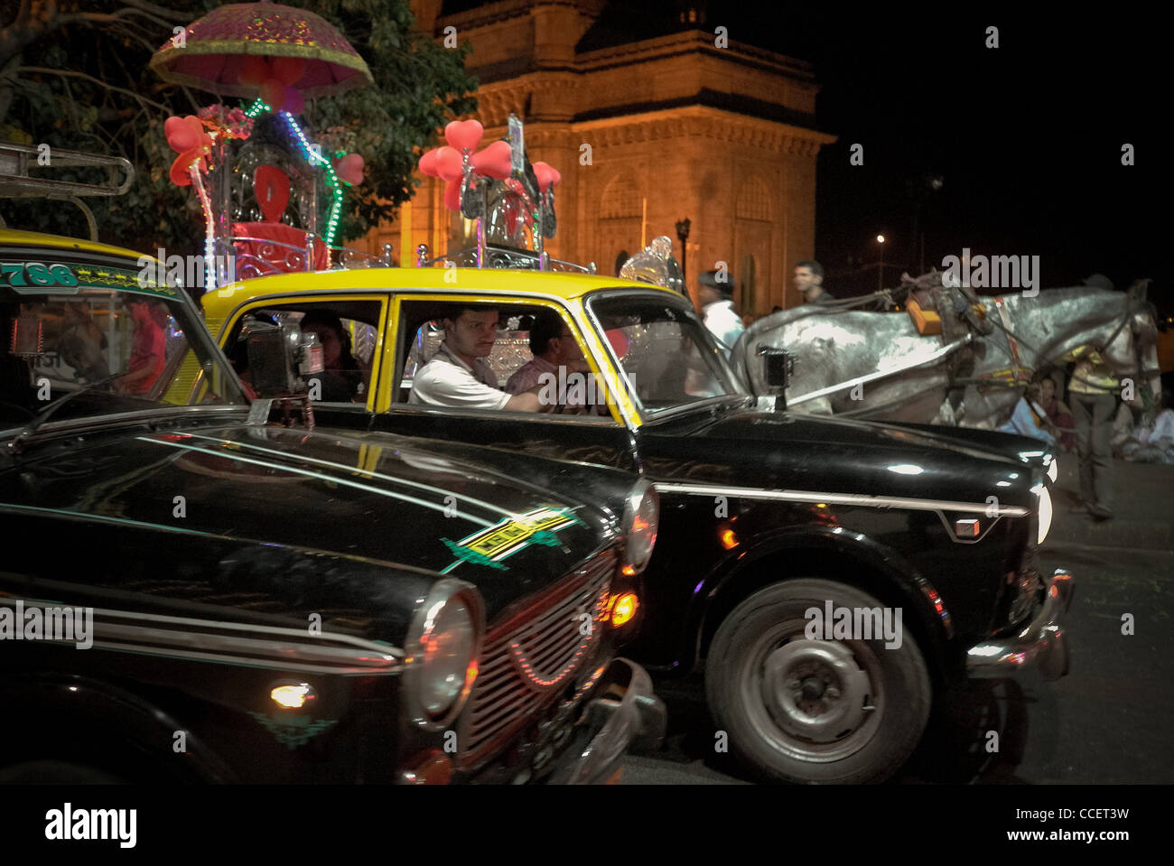 Bombay life, the India Gate in the evening Stock Photo - Alamy