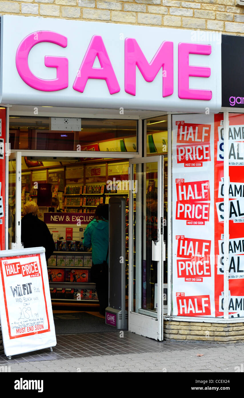 Half price sale sign hi-res stock photography and images - Alamy