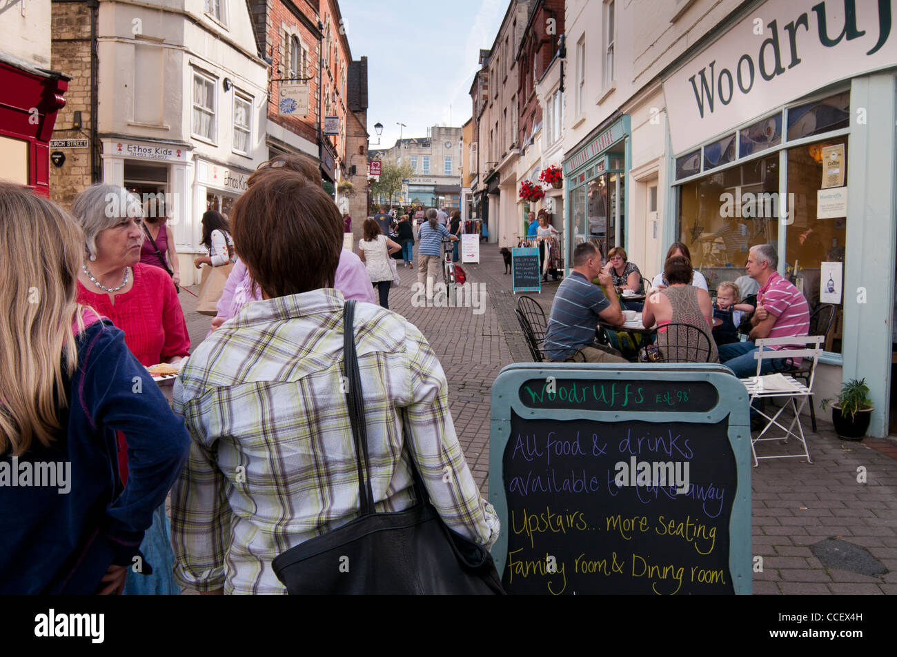Stroud town centre hi-res stock photography and images - Alamy