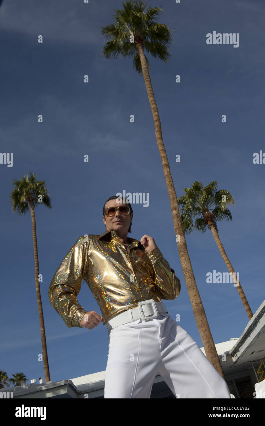 Middle elvis hi-res stock photography and images - Alamy