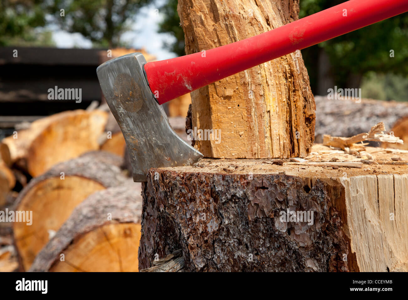Wedged log hi-res stock photography and images - Alamy