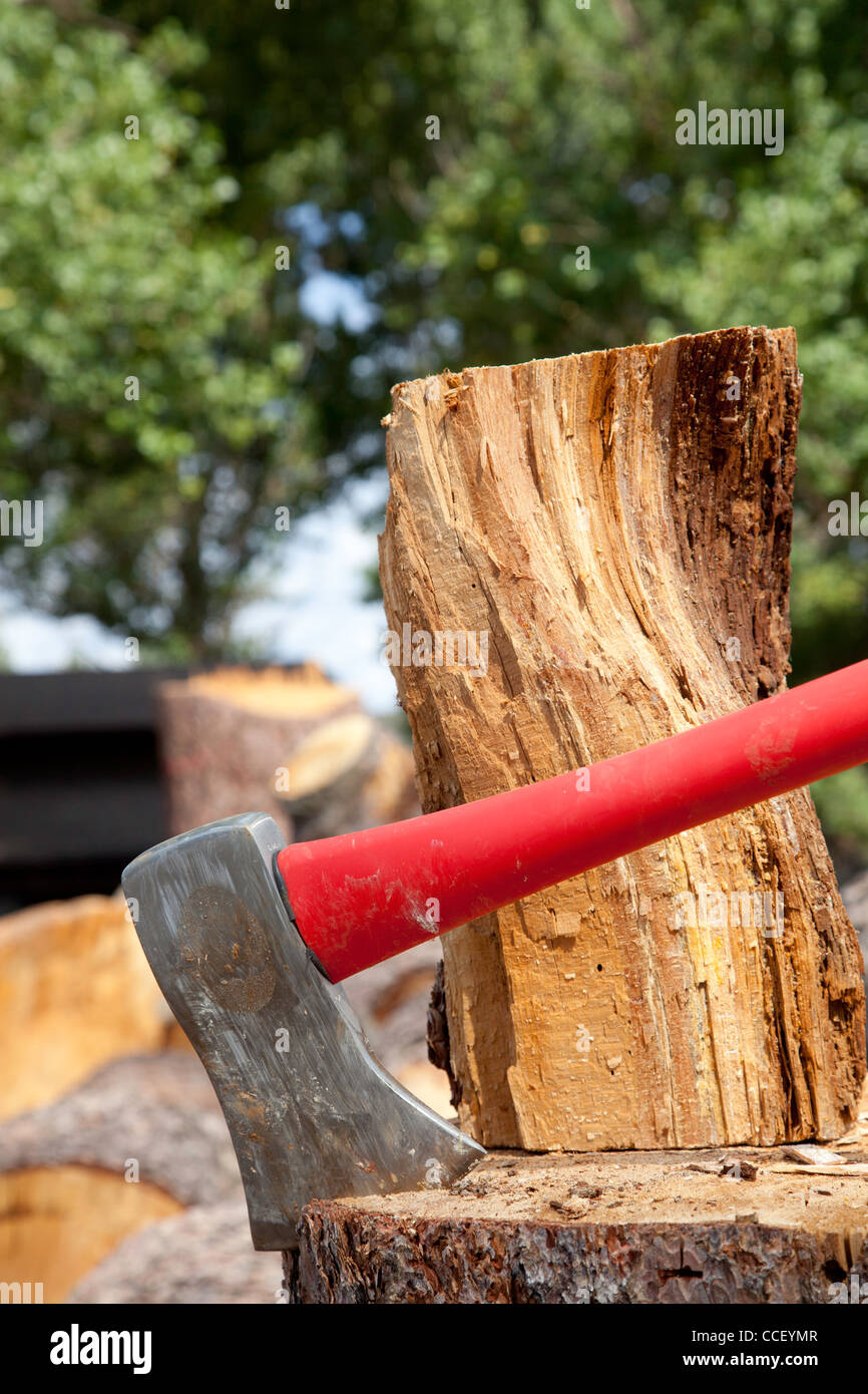 Wedged log hi-res stock photography and images - Alamy