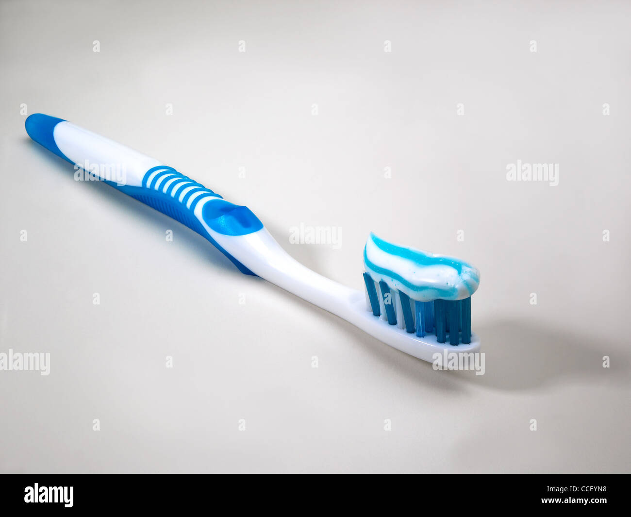 Toothpaste hi-res stock photography and images - Alamy
