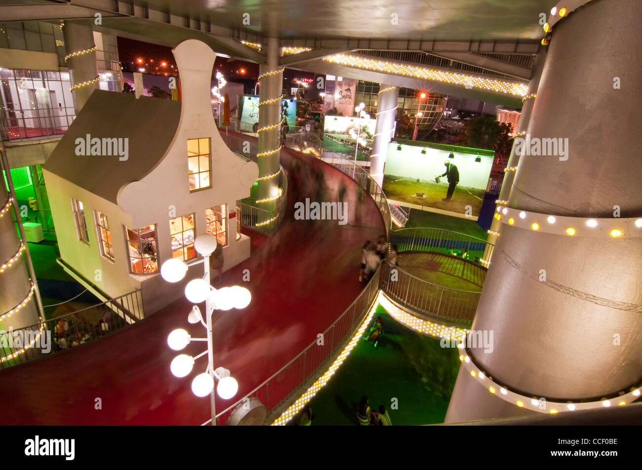 The Netherlands pavilion by night - Shanghai World Expo 2010 (China ...