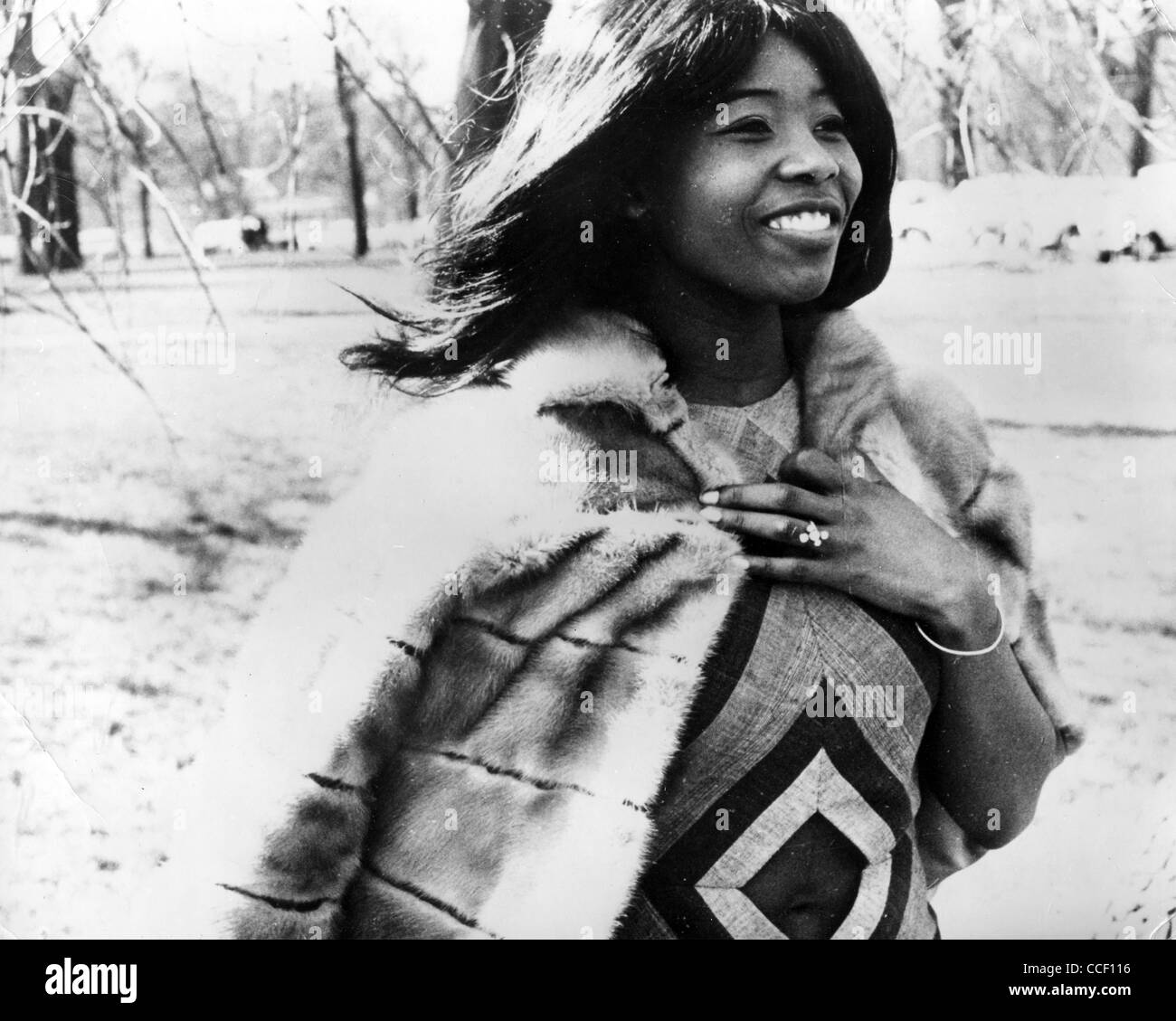 Millie small hi-res stock photography and images - Alamy